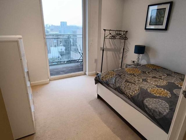 Room at Octavius Street, Greater London