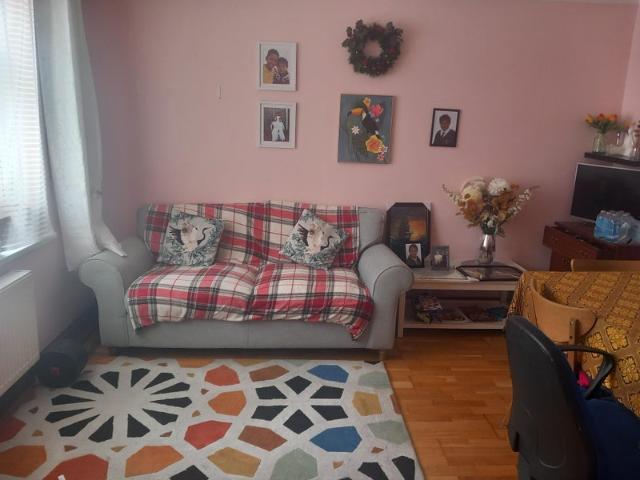 Room at Odencroft Road, Slough