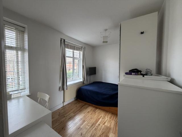 Room at Odessa Street, Greater London