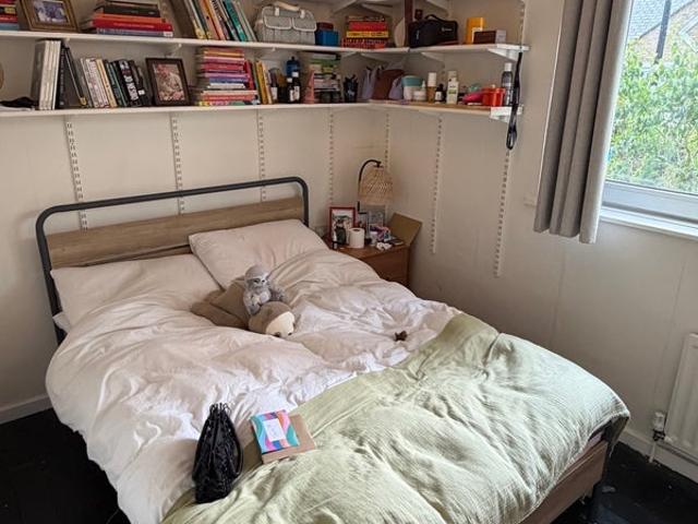 Room at Old Bethnal Green Road, Greater London