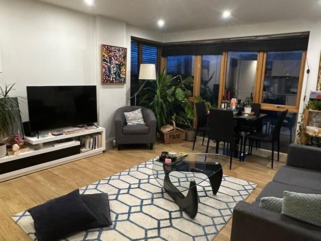 Room at Old Bethnal Green Road, Greater London