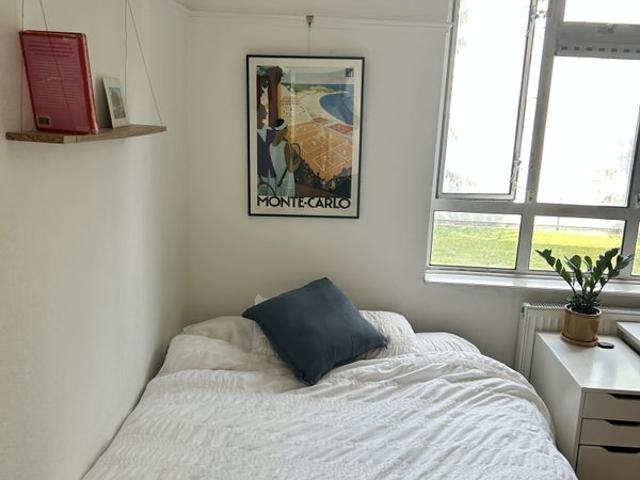 Room at Old Bethnal Green Road, Greater London