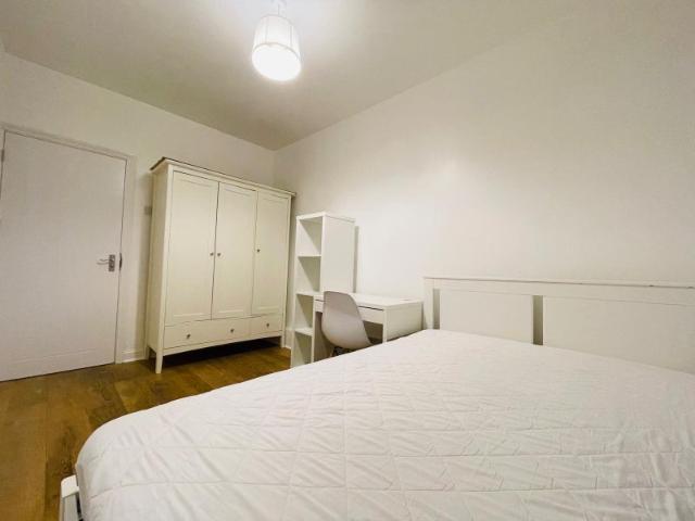 Room at Old Castle Street, Greater London