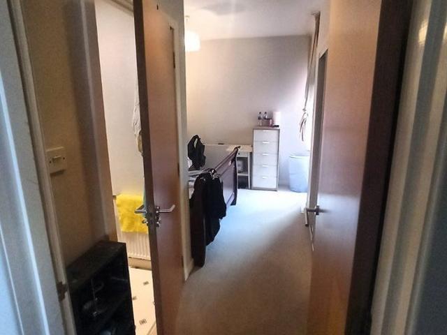 Room at Old Dumbarton Road, Glasgow