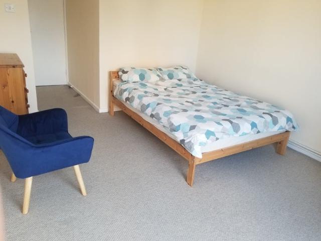 Room at Old Ford Road, Greater London