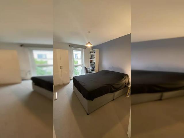 Room at Old Ford Road, Greater London