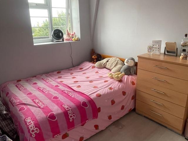 Room at Old Kent Road, Greater London