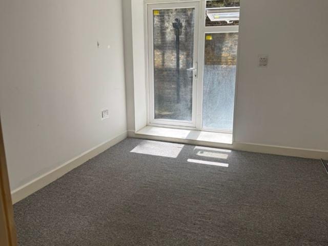 Room at Old Kent Road, Greater London
