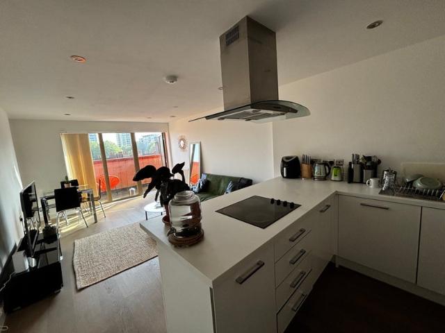 Room at Old Kent Road, Greater London