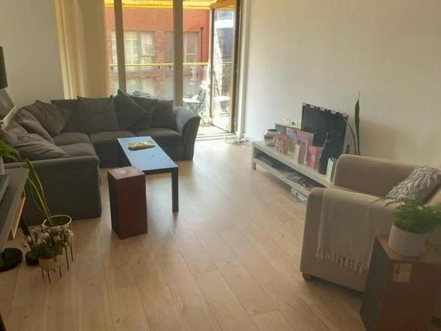Room at Old Kent Road, Greater London
