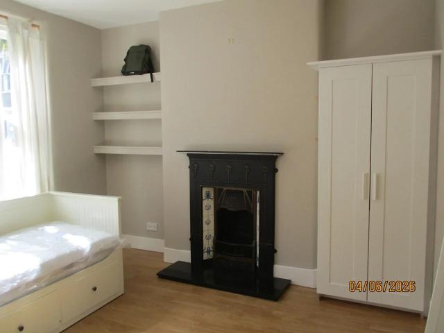 Room at Old Kent Road, Greater London