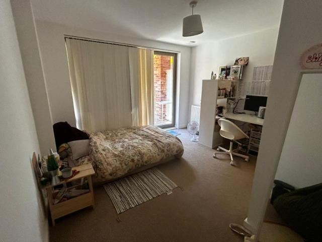 Room at Old Kent Road, Greater London
