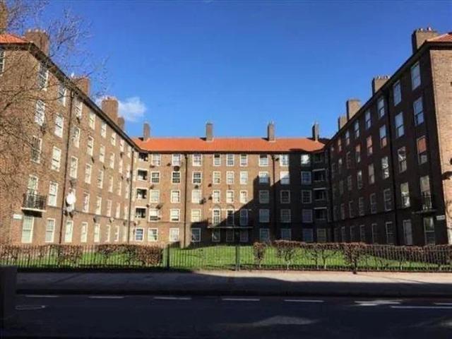 Room at Old Kent Road, Greater London
