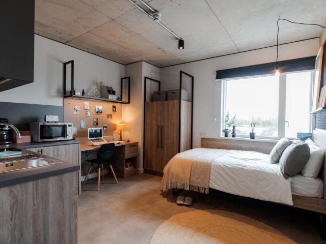 Room at Old Kent Road, Greater London