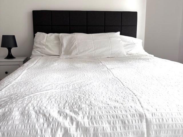 Room at Old Kenton Lane, Greater London