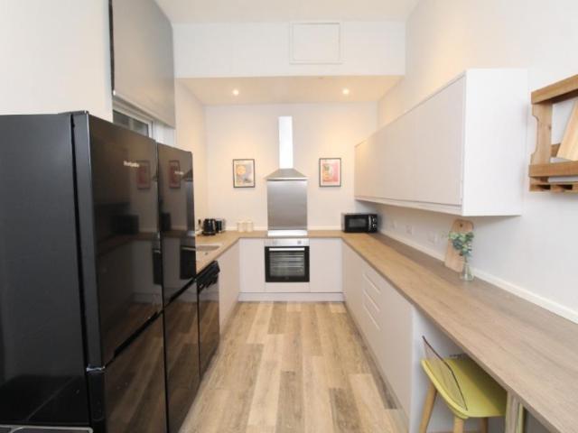Room at Old Lenton Street, Nottingham