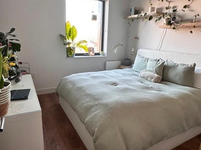 Room at Old Mill Street, Manchester