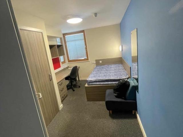 Room at Old Montague Street, Greater London