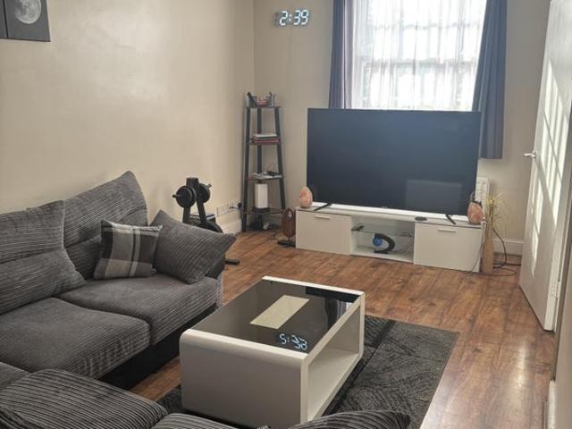 Room at Old Oak Common Lane, Greater London