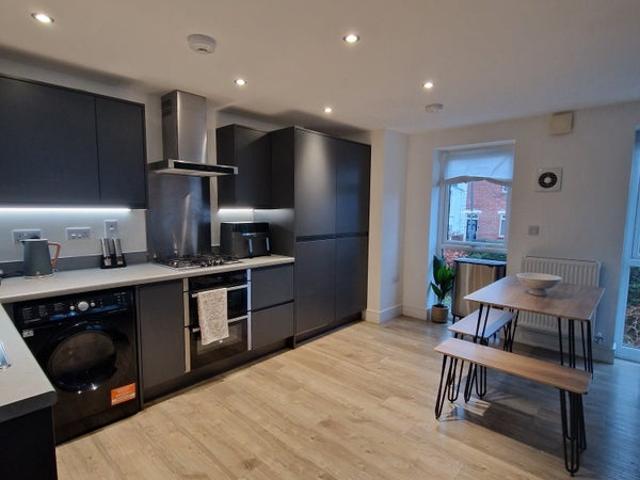 Room at Old Pump House Close, Bristol
