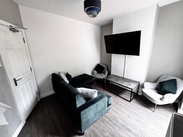 Room at Old Shoreham Road, Brighton