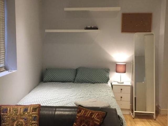 Room at Old South Lambeth Road, Greater London