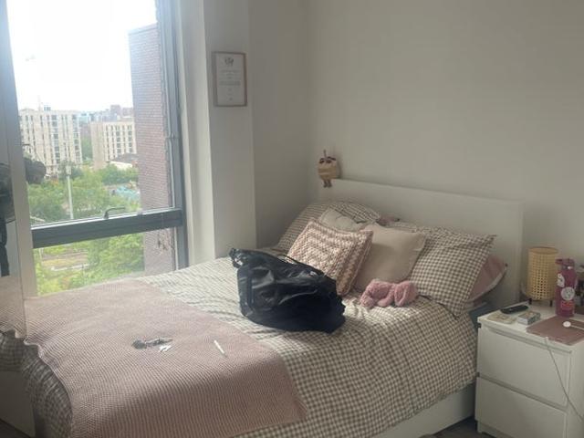 Room at Oldfield Road, Salford