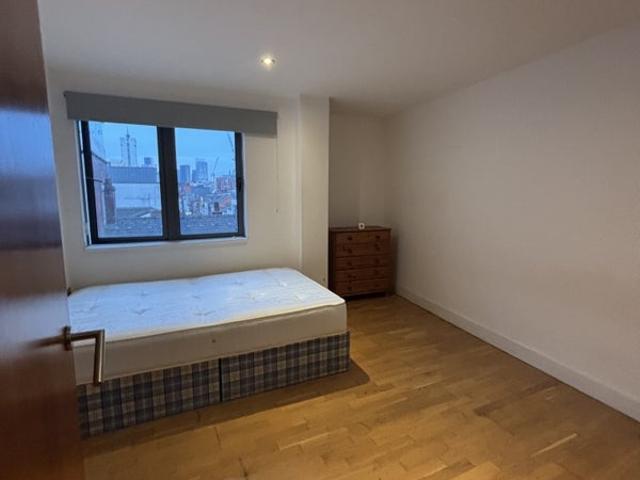 Room at Oldham Road, Manchester