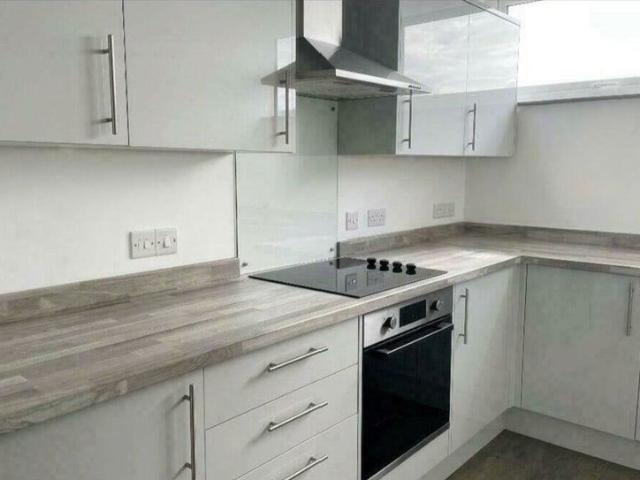 Room at Oldham Road, Manchester