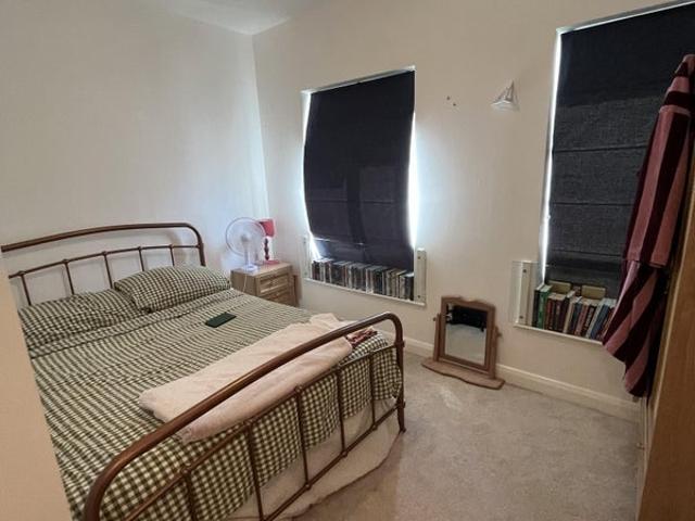 Room at Oldham Road, Manchester