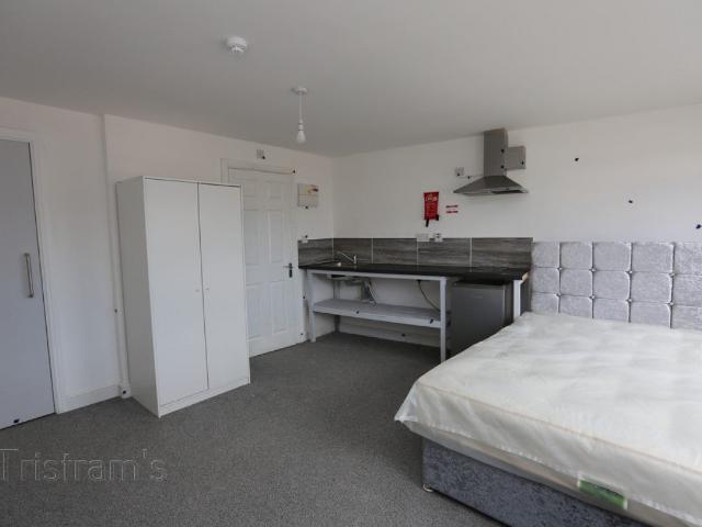 Room at Oldknow Street, Nottingham