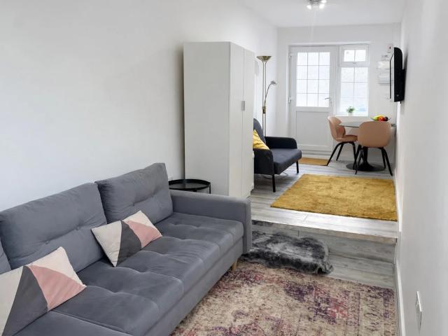 Room at Oliver Road, Dacorum