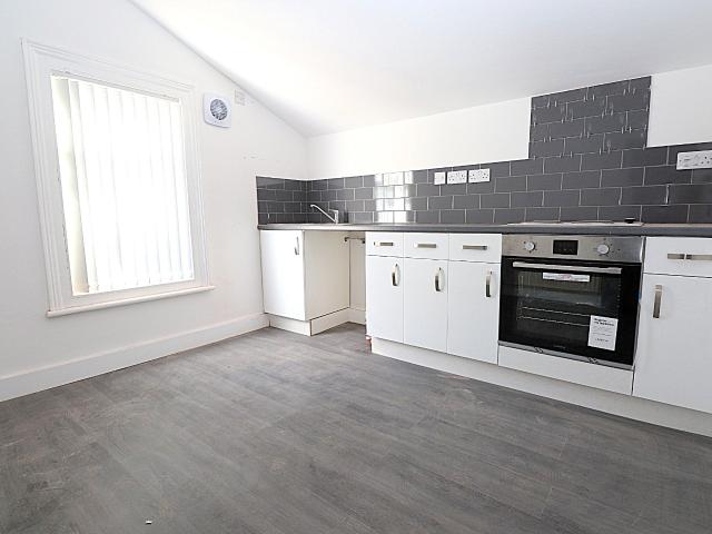 Room at Ombersley Road, Bedford
