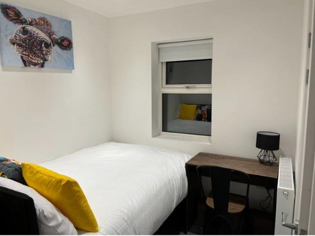 Room at Ongar Road, Brentwood