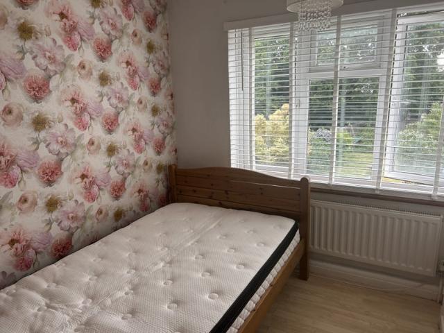 Room at Orchard Close, Greater London