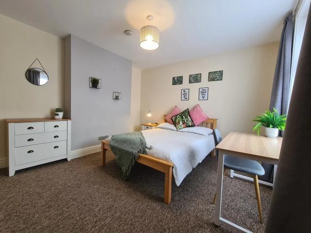 Room at Orchard Road, Portsmouth