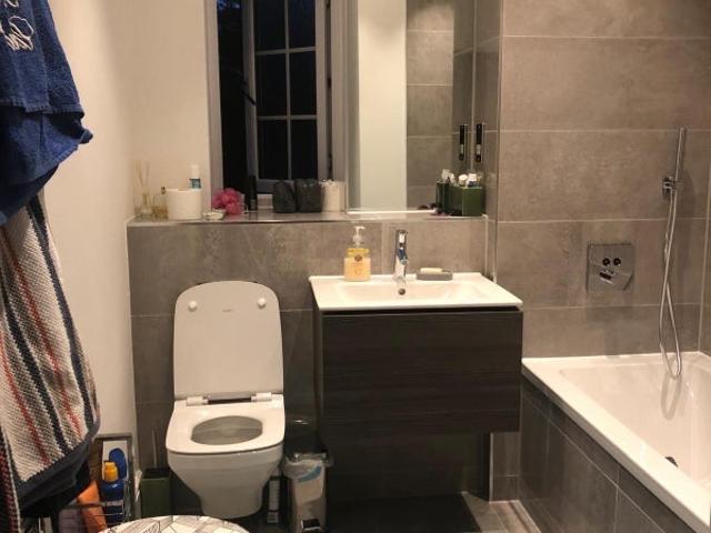 Room at Orchard Way, Greater London