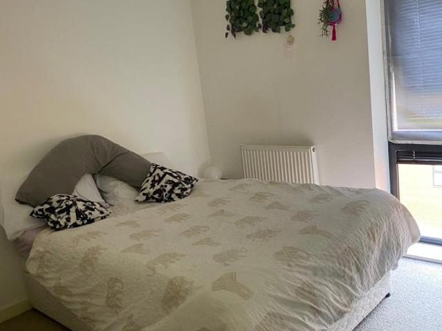 Room at Ordell Road, Greater London