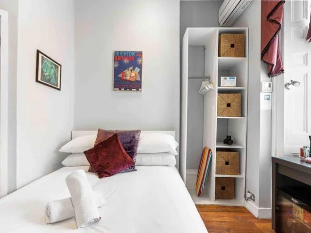 Room at Oriental Place, Brighton
