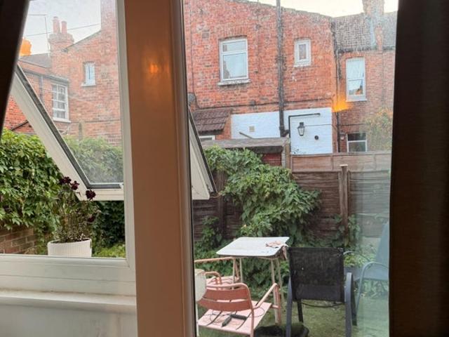 Room at Ormiston Grove, Greater London