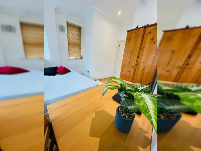 Room at Ormiston Road, Greater London