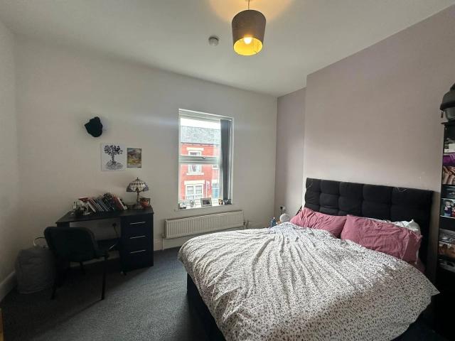 Room at Osborne Street, Salford