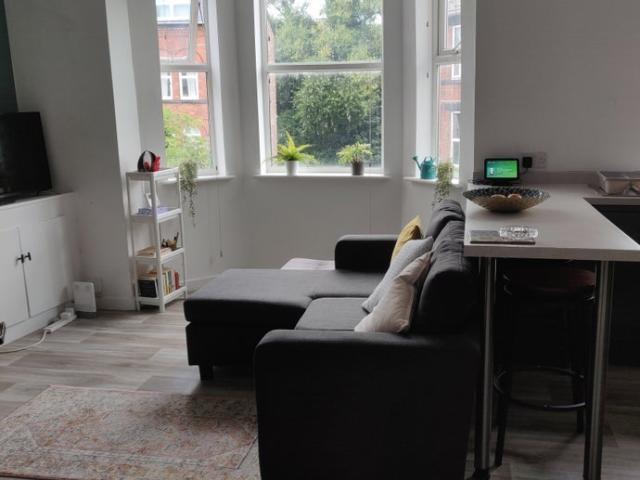 Room at Osborne Road, Manchester