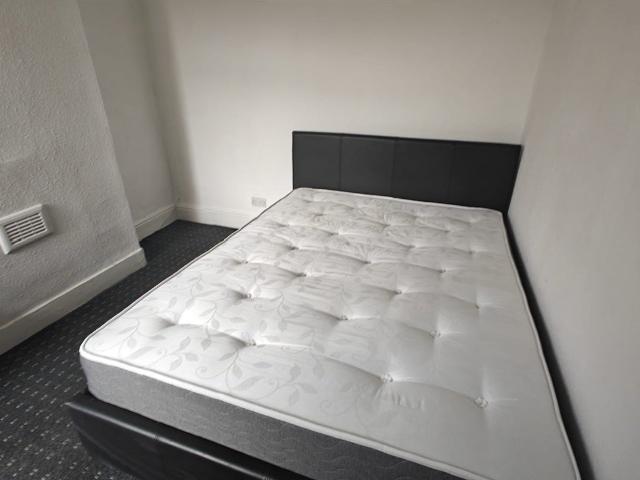 Room at Ossory Street, Manchester
