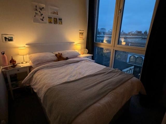 Room at Oswald Street, Glasgow