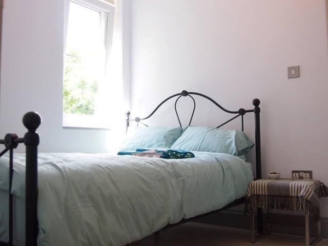 Room at Atherstone Court, City of Westminster