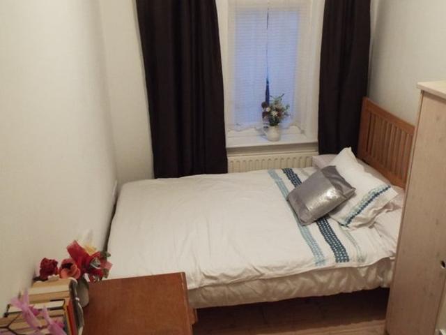 Room at Athlone Road, Greater London