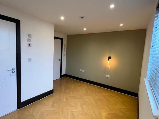 Room at Augustine Road, Gravesham
