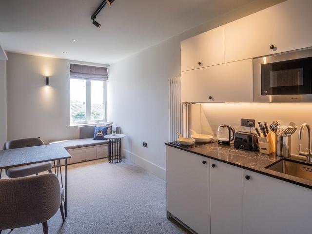 Room at Augustus Road, Greater London