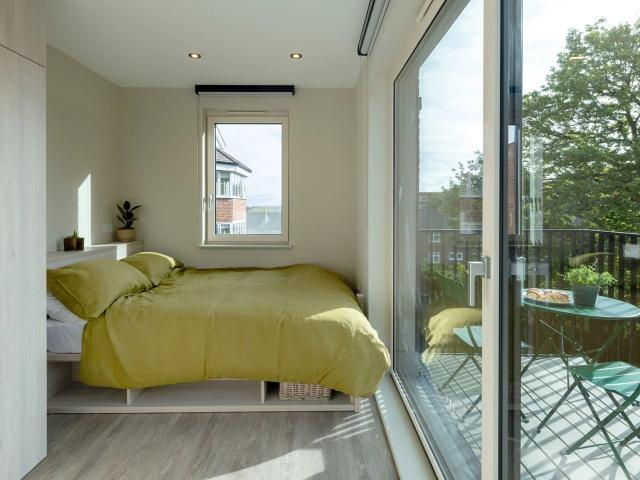 Room at Augustus Road, Greater London